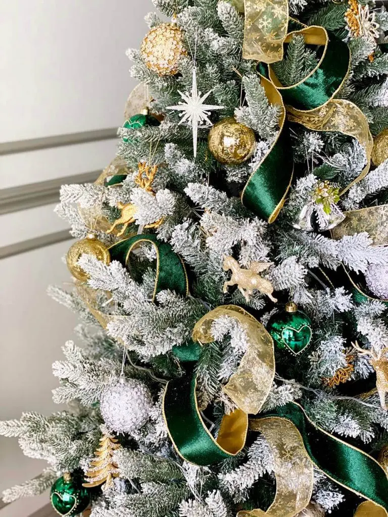Emerald Christmas Tree – Perfect Holiday Decoration - La Maison Chouette